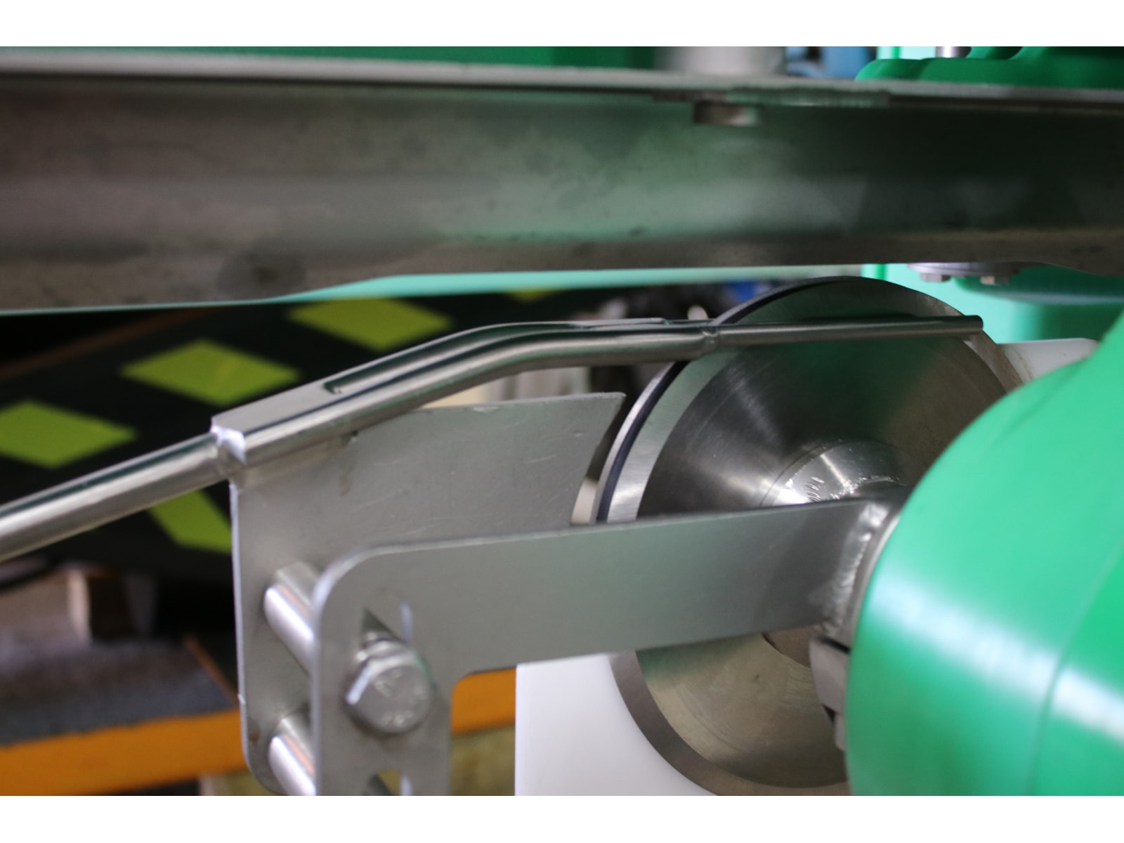 Immediately available, reconditioned automatic filleting machine BC40 ...